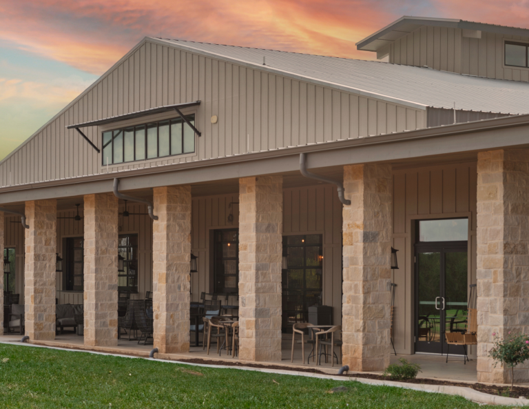 Fredericksburg Event Venue - Arch Ray Resort